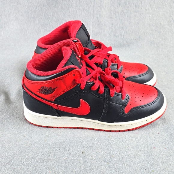 Jordan | Shoes | Nike Air Jordan Mid Alternative Breed Size 55 Y Or ...